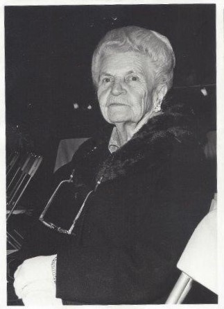 Scholarship honors a combined 100 years of teaching – Momentum ...